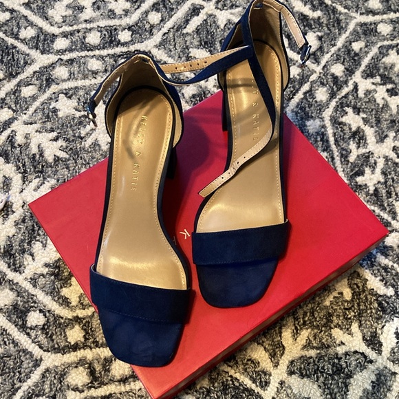 Kelly & Katie | Shoes | Kelly And Katie Hailee Sandal | Poshmark
